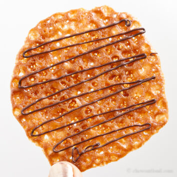Orange Chocolate Lace Cookies | Chew Out Loud