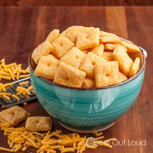 4-Ingredient Cheese Crackers | Chew Out Loud