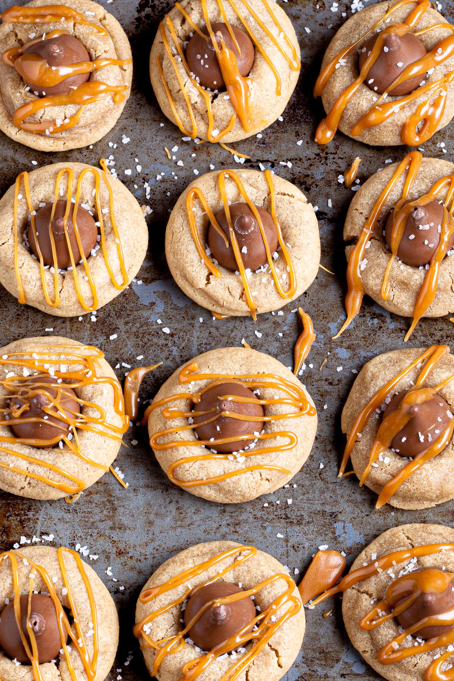 Salted Caramel Cookies | Chew Out Loud
