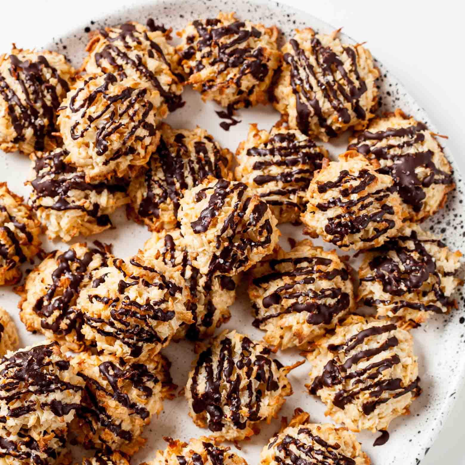 Chewy Coconut Macaroons | Chew Out Loud