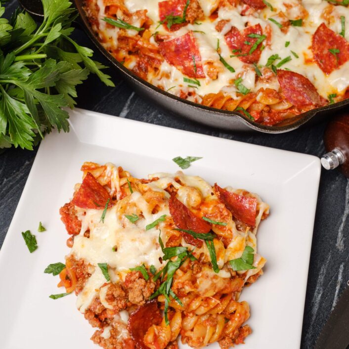 Pizza Pasta (One Pot) | Chew Out Loud