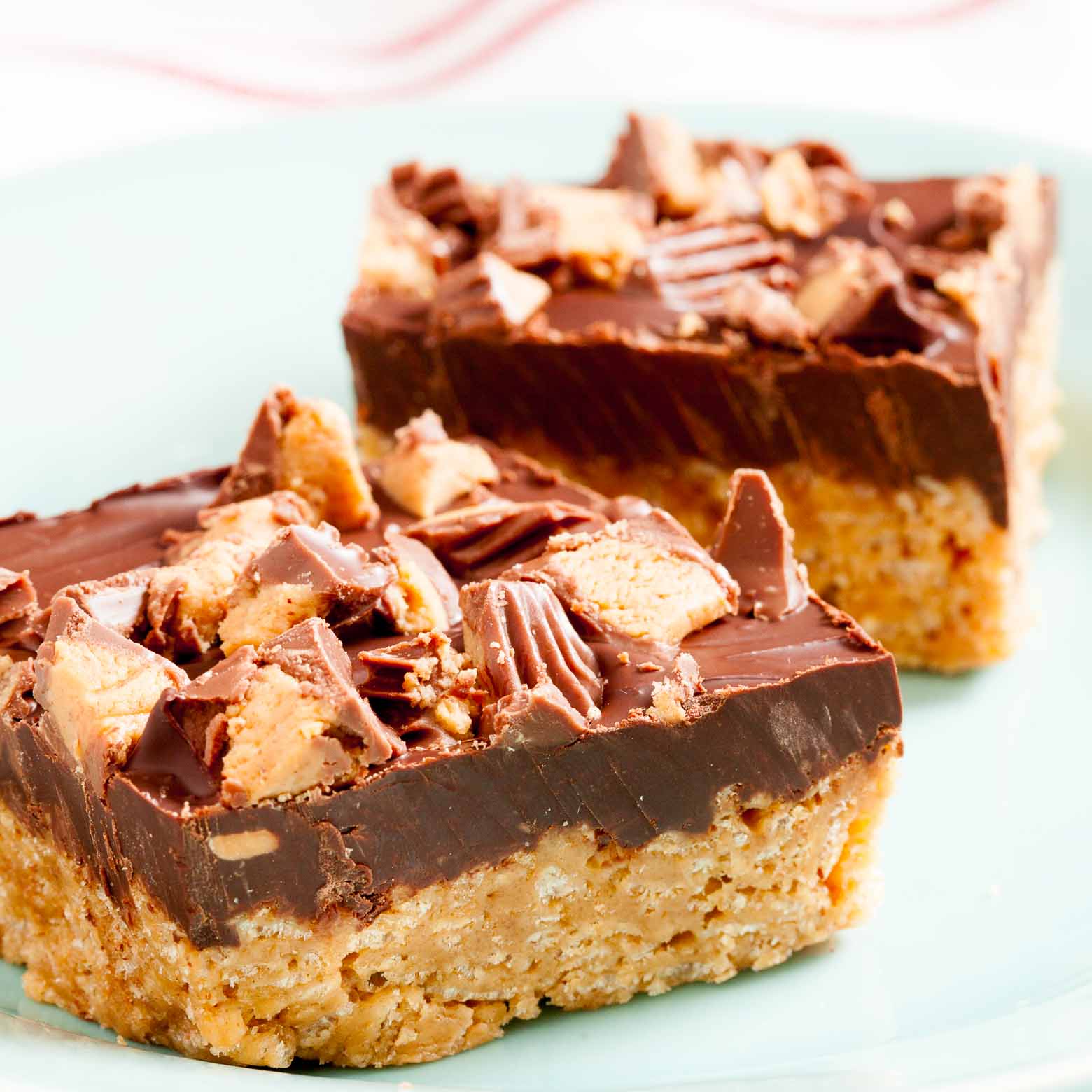 Peanut Butter Chocolate Crispy Bars (No-Bake) | Chew Out Loud